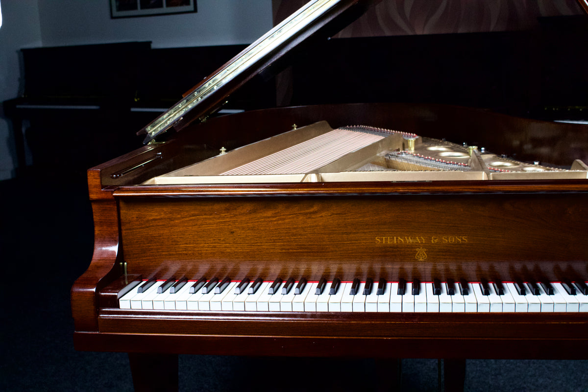 Steinway & Sons Model O Grand Piano In Satin East Indian Rosewood Fini ...