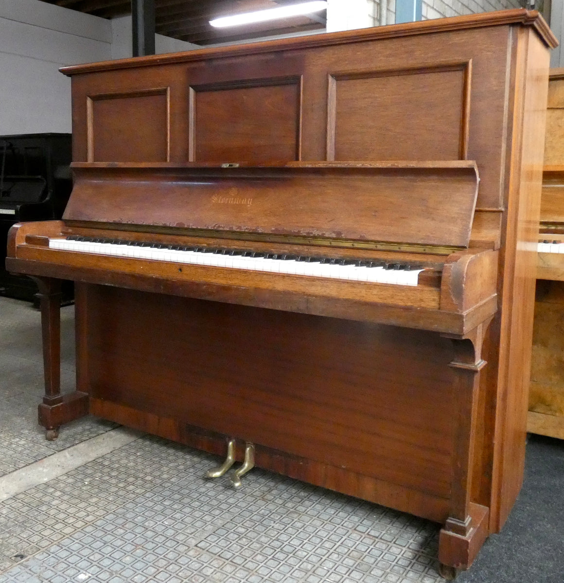 Steinway Upright Piano in Mahogany Cabinetry – Shackleford Pianos
