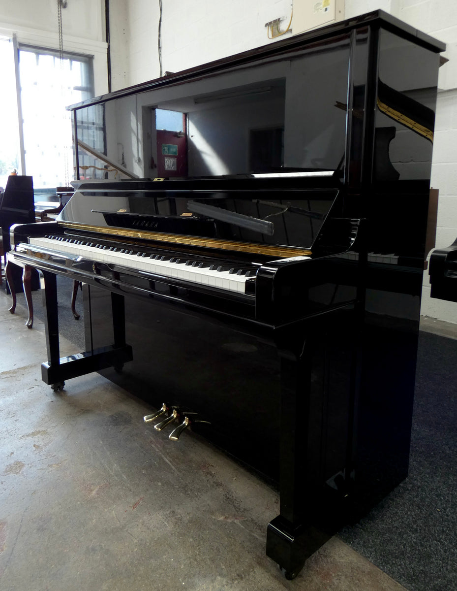 Yamaha U3S in Black High Gloss Cabinetry – Shackleford Pianos